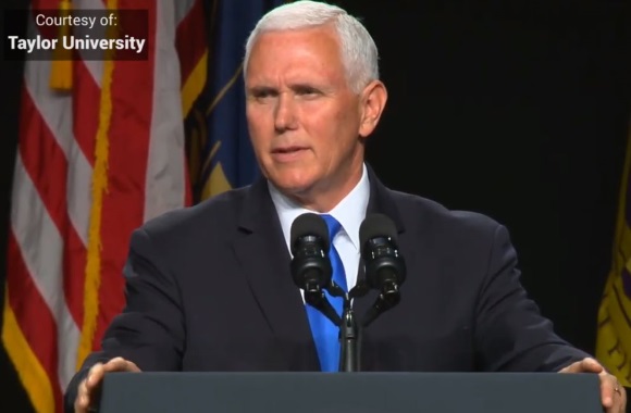 Grad speaker Mike Pence gets standing ovation after student walkout ...