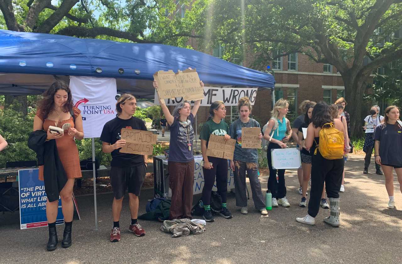 Tulane students form ‘human wall’ to block anti-censorship event | The ...