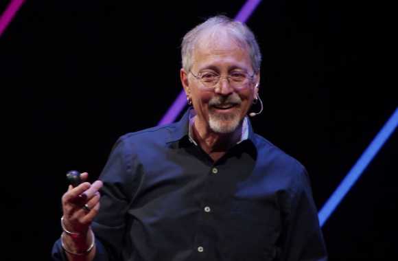 Professor advises straight students to watch gay porn to see if they’re ...