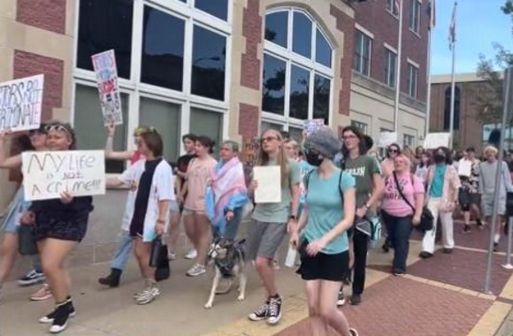 Mizzou students protest university’s decision to end gender-transition ...