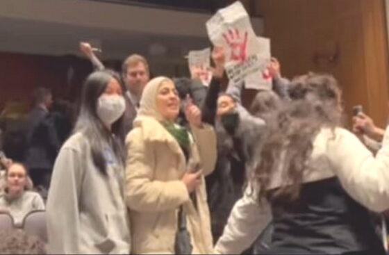 Aggressive protesters shut down former prime minister of Israel’s talk ...